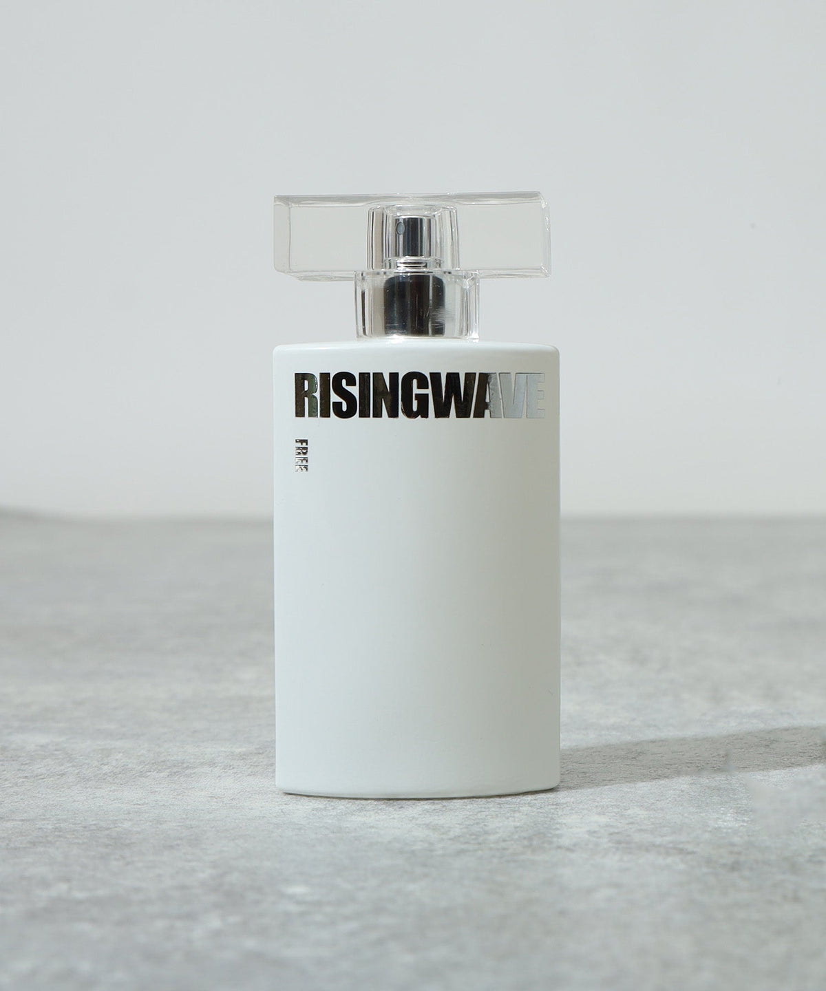RISINGWAVE フリー シャイニーホワイト 50ml